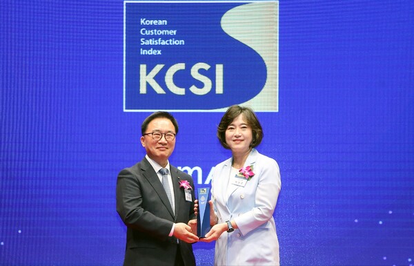 신한은행, '2024 한국산업의 고객만족도(KCSI)' 11년 연속 1위 기업 선정 - 포인트경제